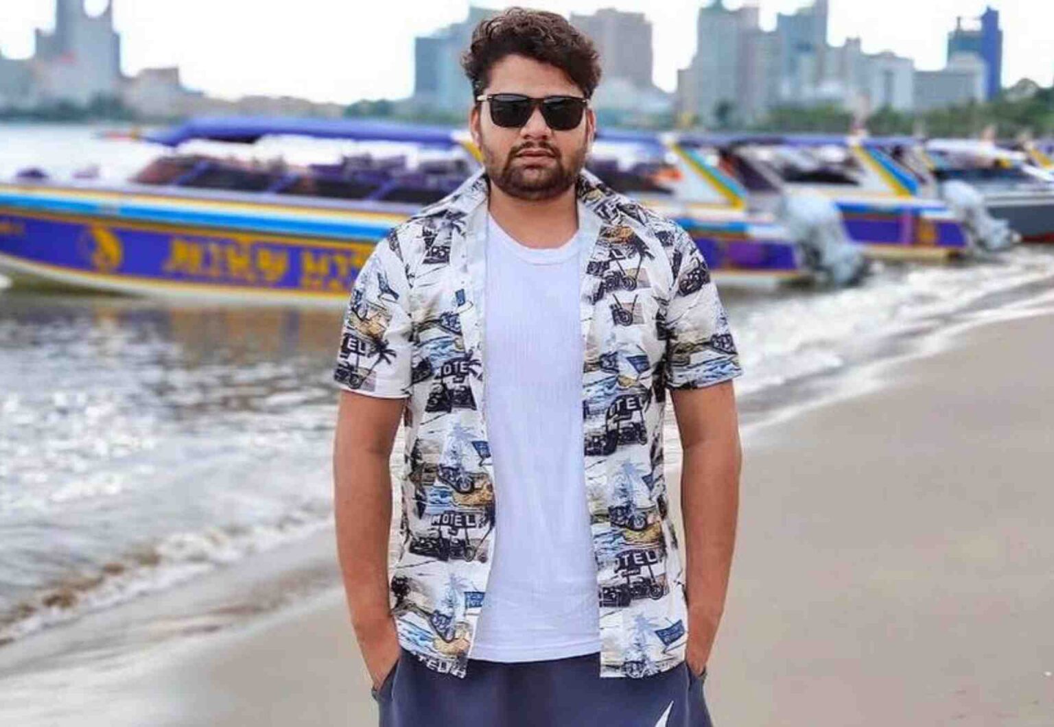 Harsh Rajput (Dhakad News) Biography - Age, Height, Education, Parent's ...